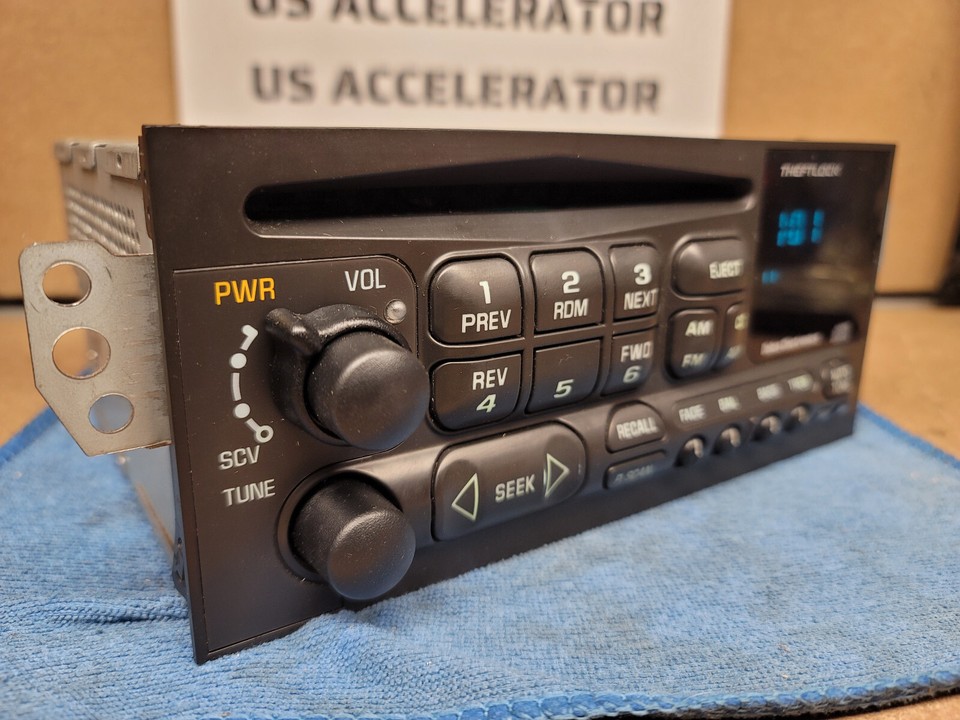 Genuine DELCO GM GMC CHEVY CHEVROLET STEREO AM/FM RADIO CD PLAYER w ...