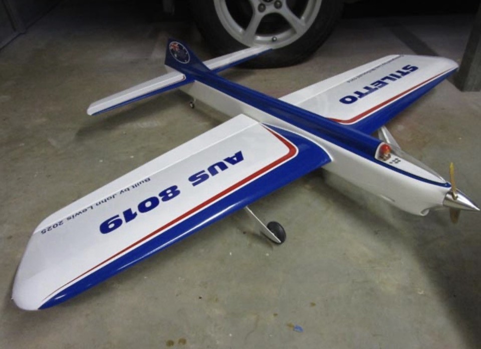 Stiletto 660 designed by Les McDonald RC Airplane Control Line Short ...