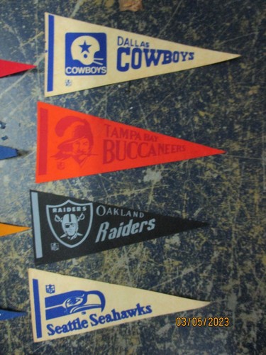 27 Vintage Mini NFL Football Pennants | eBay