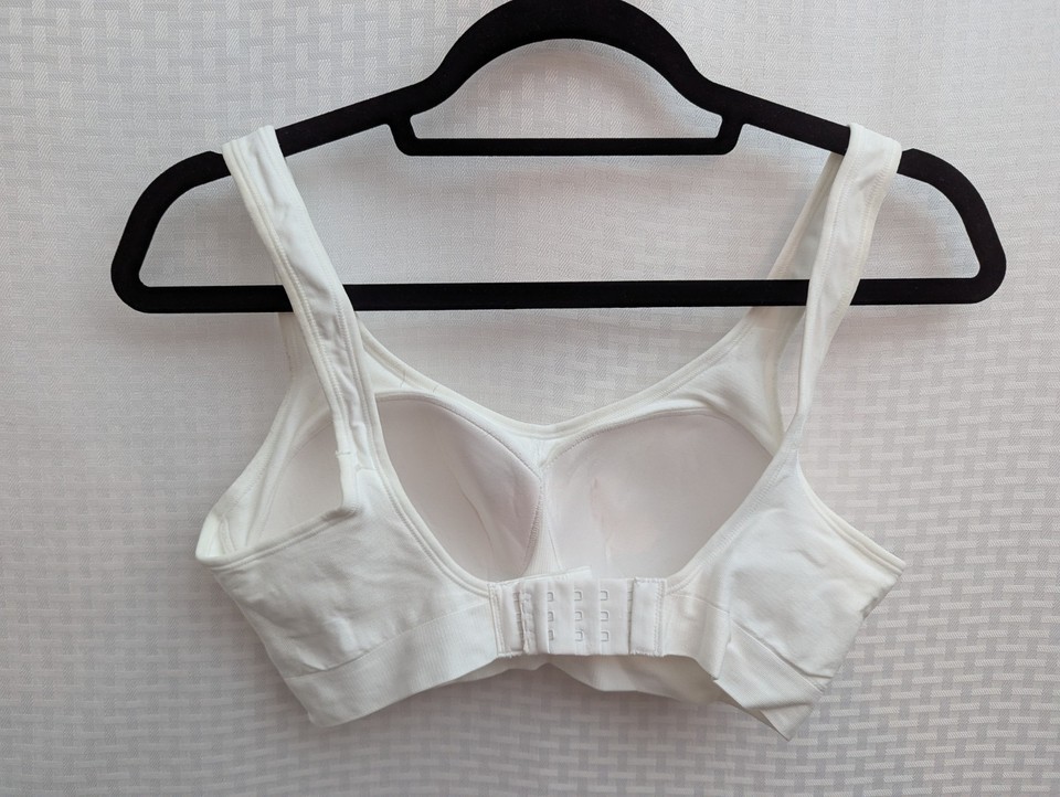 Truekind Women's Size M Daily Comfort Wireless Shaper Bra White ...