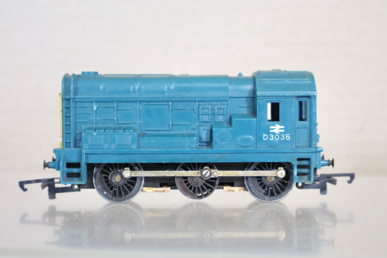 TRIANG HORNBY R152 BR BLUE 0-6-0 CLASS 08 DIESEL SHUNTER LOCOMOTIVE ...