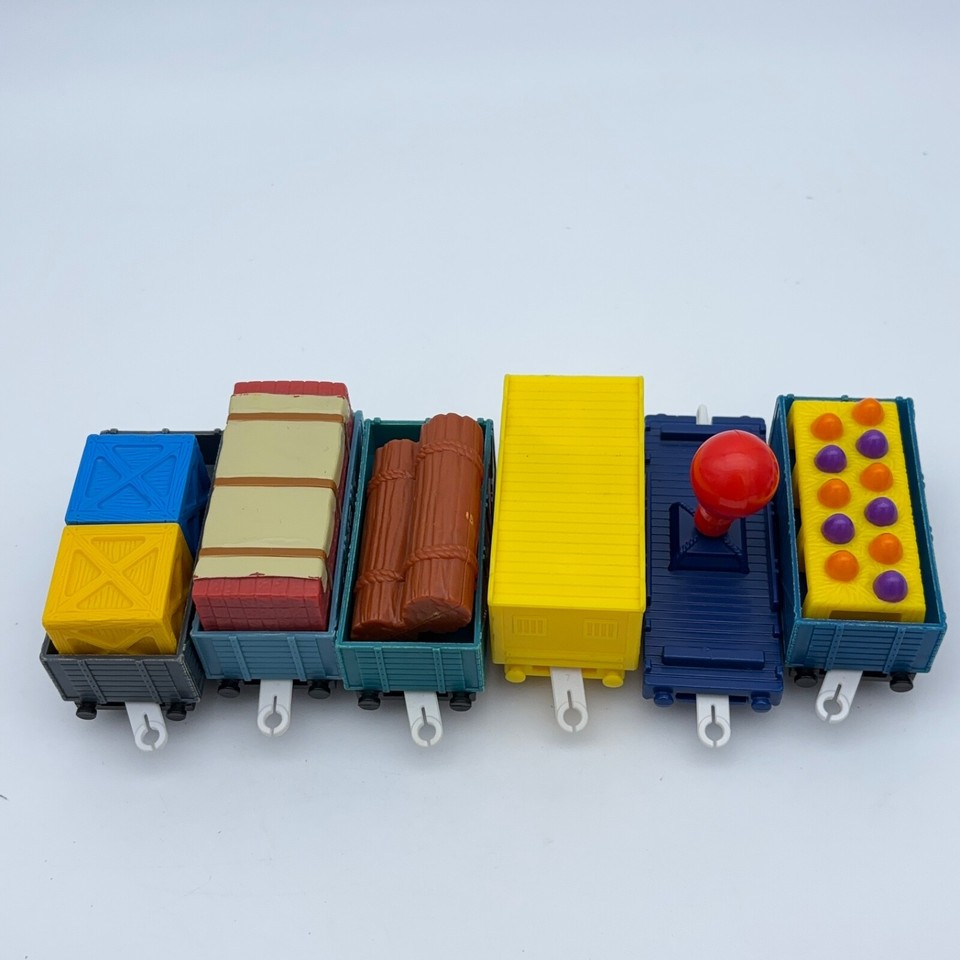 Thomas Trackmaster Mattel Truck Lot Carnival Car Shipping Removable ...