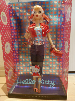 MATTEL SANRIO Barbie x Hello Kitty Collaboration Apple Tree 2008 Doll ...