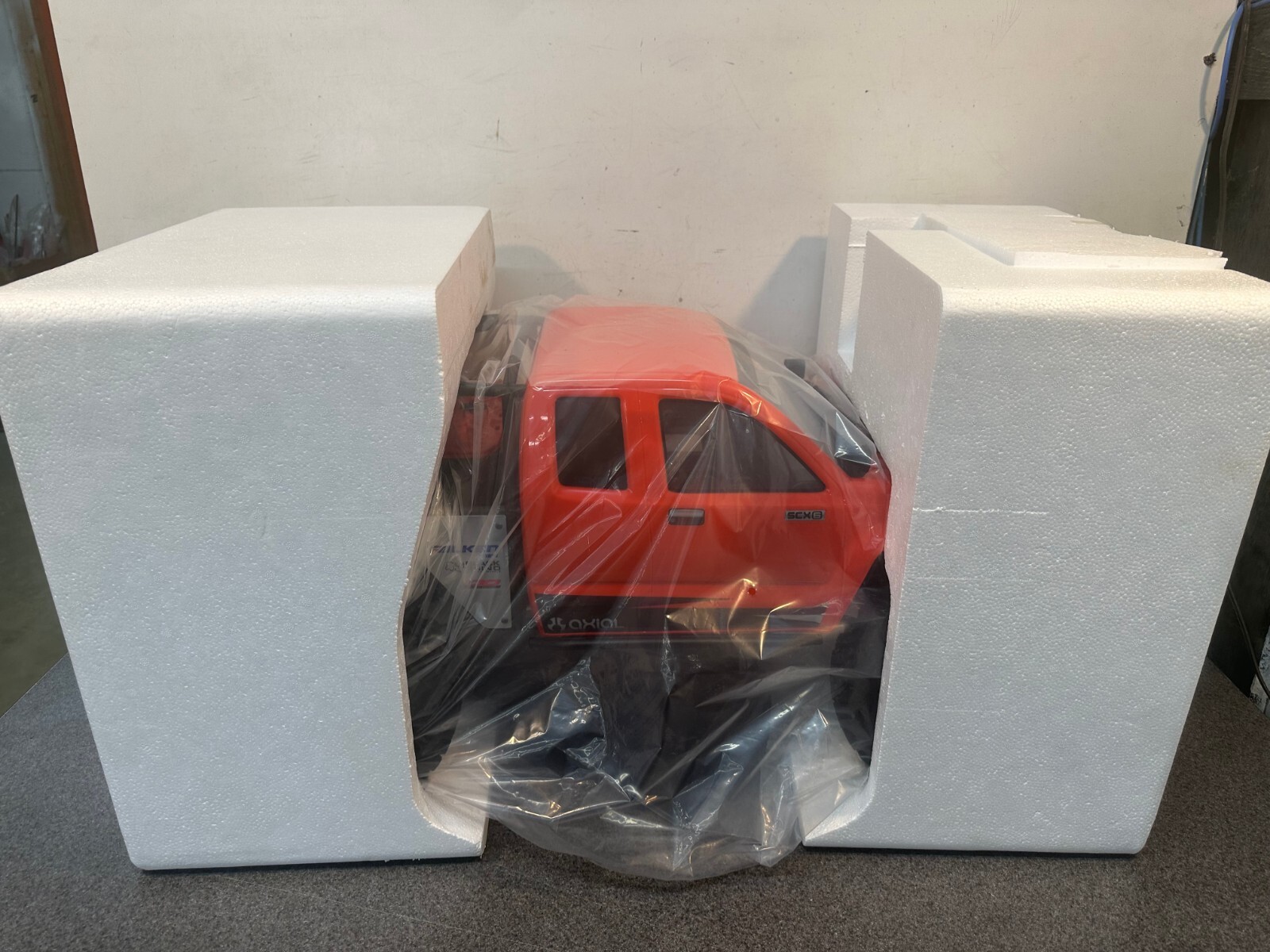 Axial AXI05001T1 SCX6 Trail Honcho 4WD RTR 1/6 Scale RC Crawler Truck ...