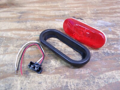 Truck-Lite Red Super 60 Oval Stop/Turn/Tail Lamp 60202R & Rubber ...