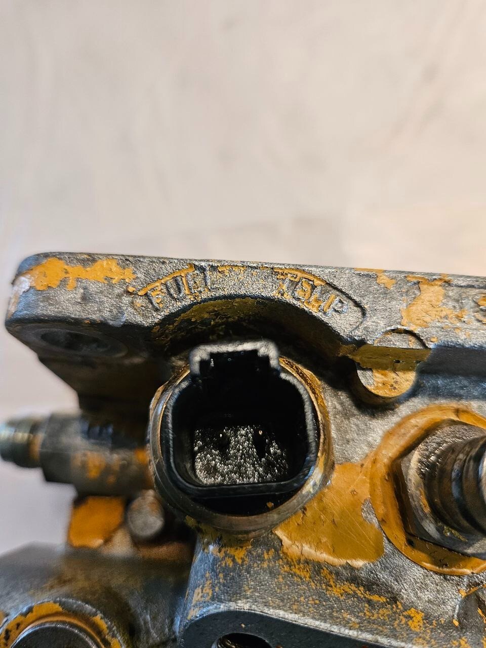 Caterpillar CAT C15 Fuel Filter Housing OEM 1365017 for sale online | eBay