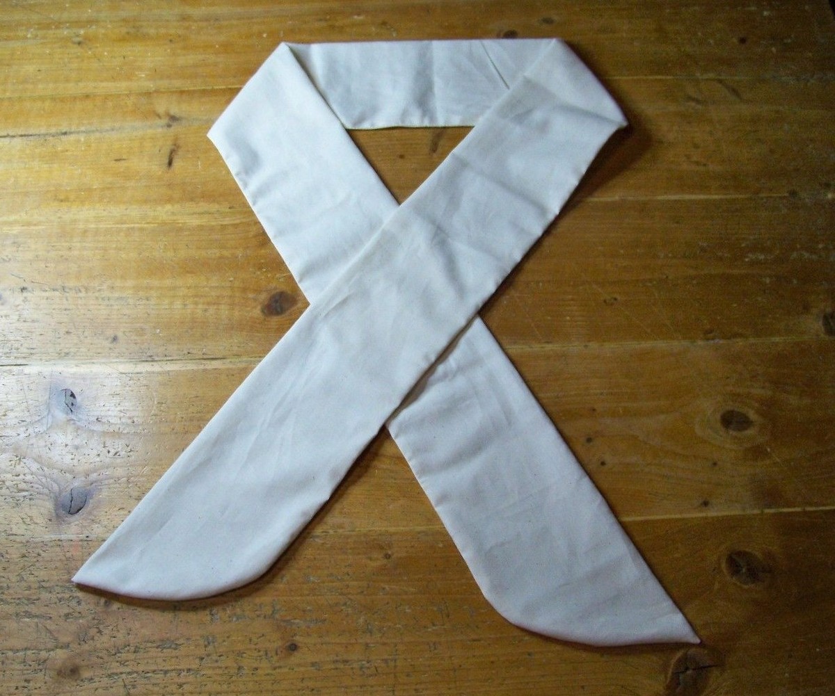 18th Century Cravat White SILK Regency Historic Victorian White JABOT