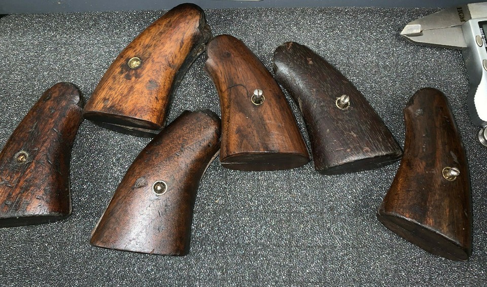 WW2 US S&W Victory .38 Walnut Smooth Grips Set & screw M&P Model 10 1 ...