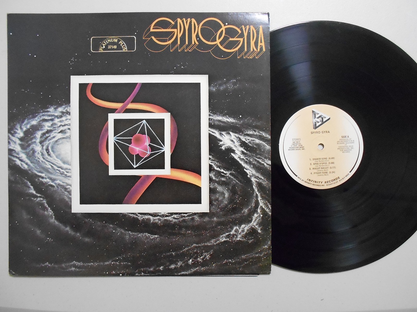 Spyro Gyra JAZZZ FUSION BAND LP (INFINITY INF 9014) Spyro Gyra VG+ ...