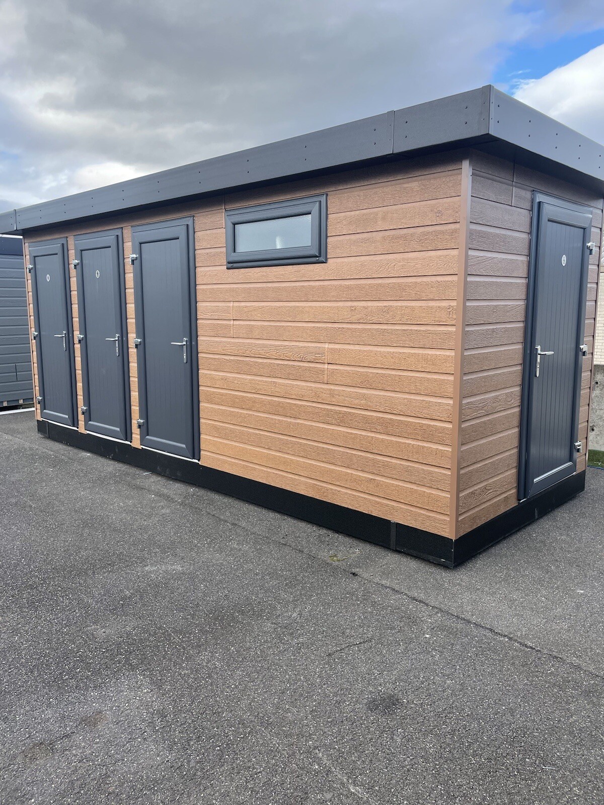 Unisex & Accessible toilet block , modular building, portable Toilet ...