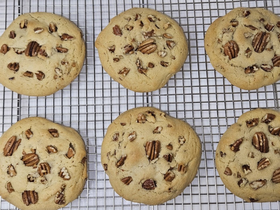 Butter Pecan Cookies, Handmade Fresh Baked, Giant Cookies, Soft Baked ...