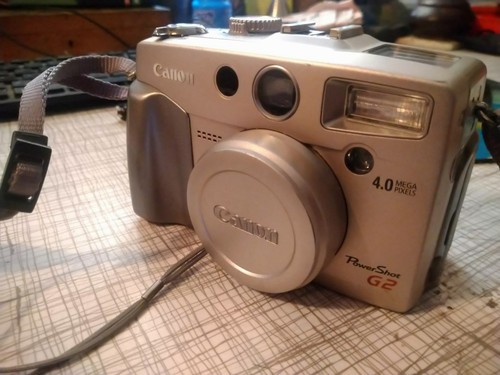 Canon PowerShot G2 4.0MP Flip Screen Digital Camera Silver Graded v ...