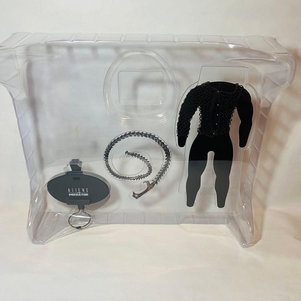 Hot Toys AVP2 Wolf Predator MMS53 Collectible Figure Complete with Box ...
