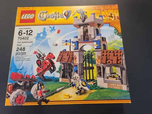 LEGO 70402 Castle The Gatehouse Raid Brand new factory sealed ...