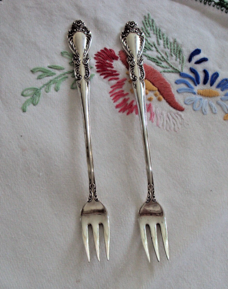 2 Sterling Silver Cocktail Forks - OLD CHARLESTON - International ...