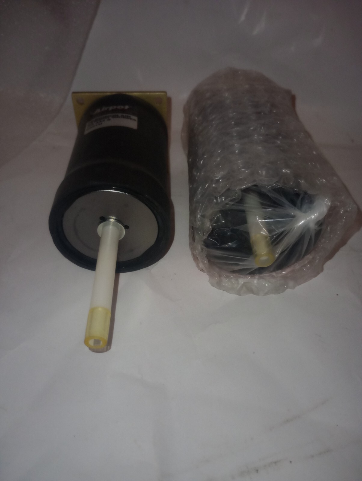 NEW LOT OF 2 GENUINE AIRPOT USA DS 444 S PRECISION AIR DASHPOT SNUBBERS ...