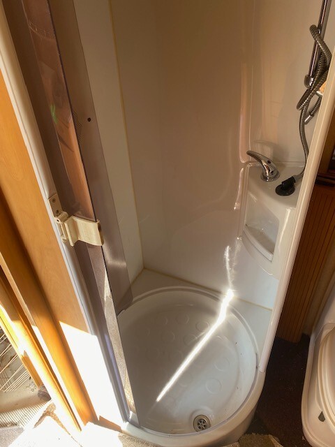 swift challenger 480 se 2000 caravan camper van shower cubicle ...