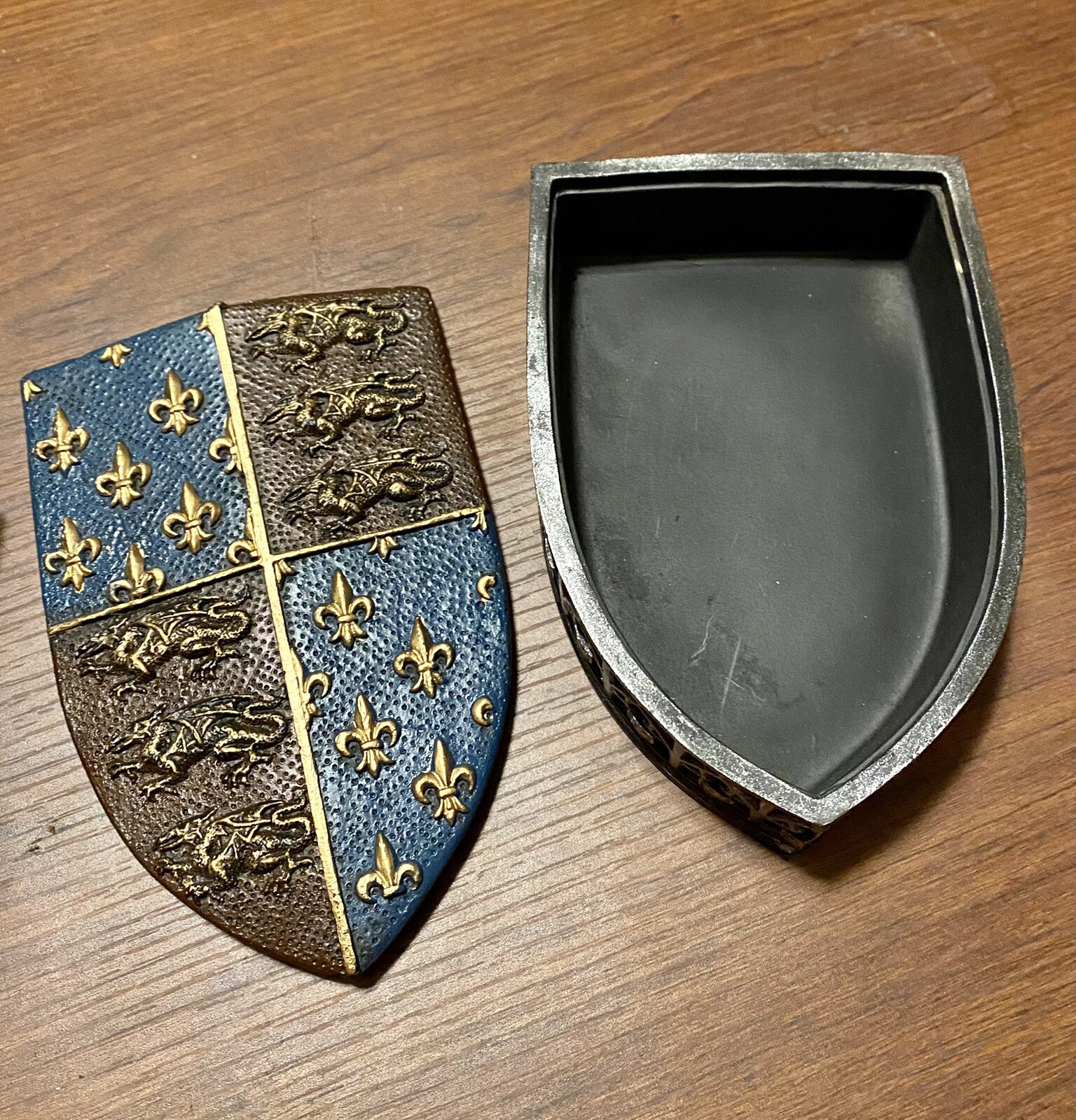 Pacific Giftware Medieval Coat Of Arms Shield Trinket Box w/Lid Lions ...