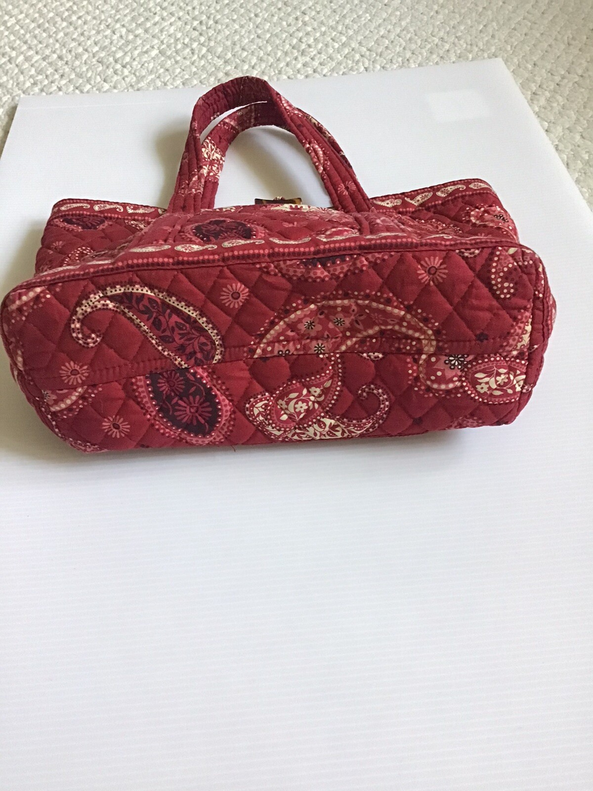 Vera Bradley Retired Mesa Red Paisley Toggle Tote Sma… - Gem