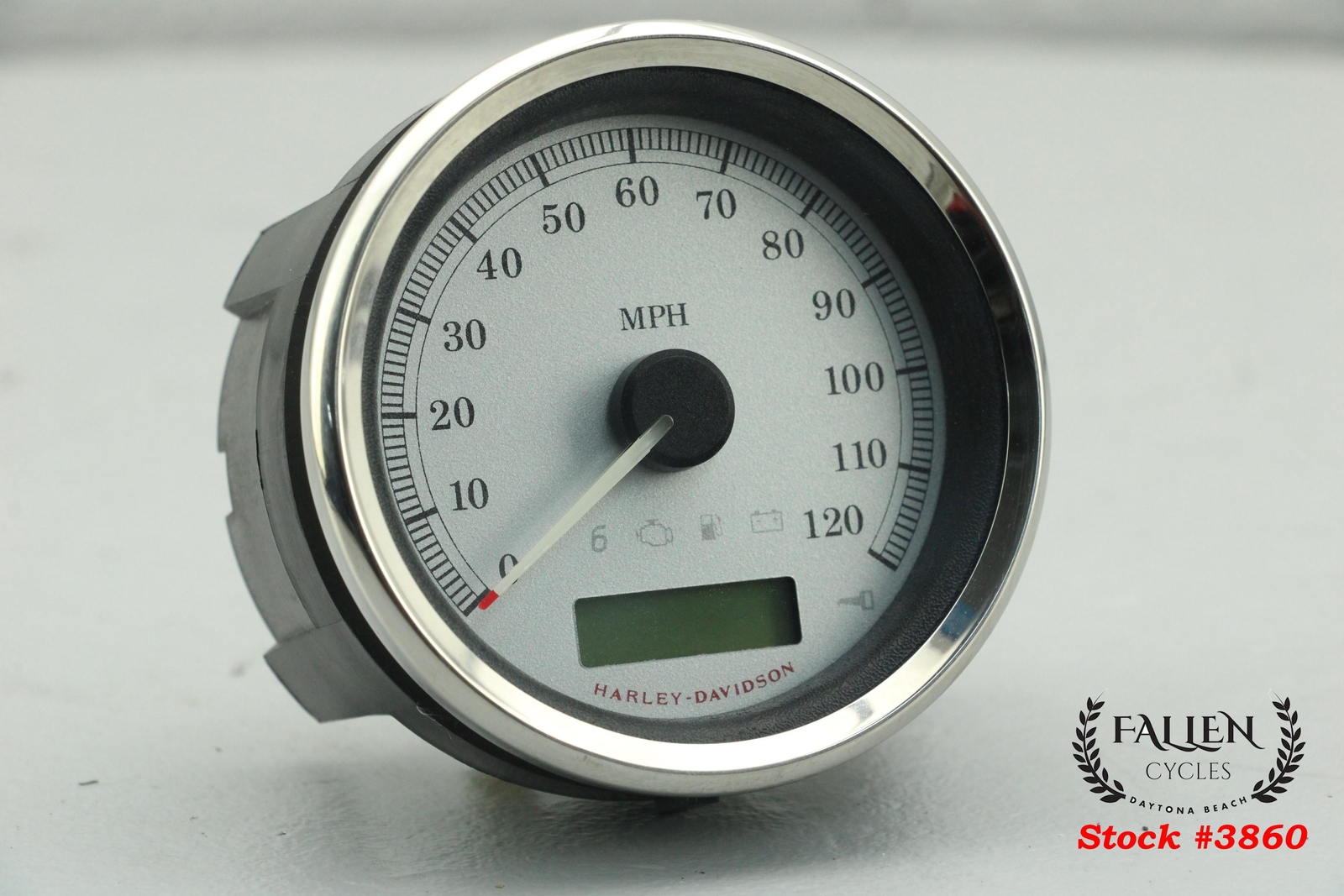 2013 Harley Street Glide Speedometer Odometer Gauge 33,328 miles 67261 ...