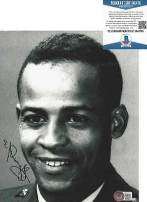 EDWARD ED DWIGHT JR SIGNED NASA TEST PILOT ASTRONAUT 8x10 PHOTO BECKETT ...