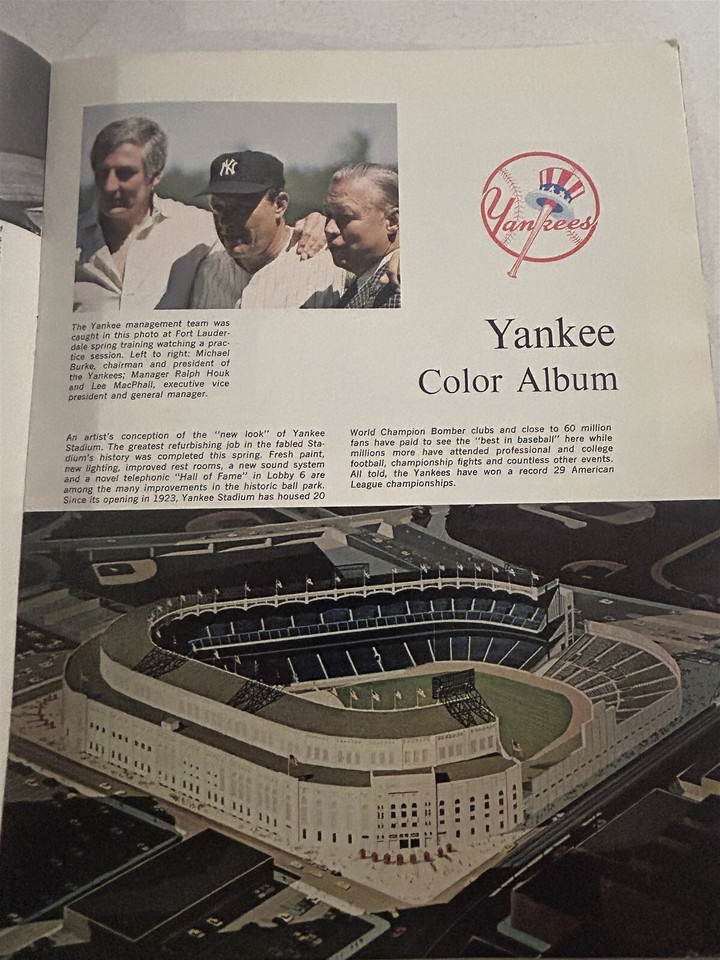 1967 NEW YORK YANKEES Yearbook MICKEY MANTLE Jim BOUTON Joe PEPITONE ...