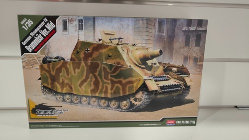 Char Allemand German Sturmpanzer IV Brummbar 1-35 Academy Modèle 13525 ...
