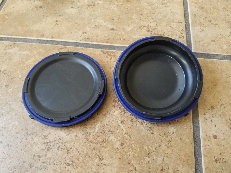 OEM 2010-2016 Cadillac SRX halogen headlight access covers 23315408 ...