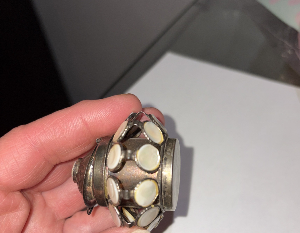 Vintage Old Silver Stone Work Beautiful Tika Box Sindoor Box Mother of ...