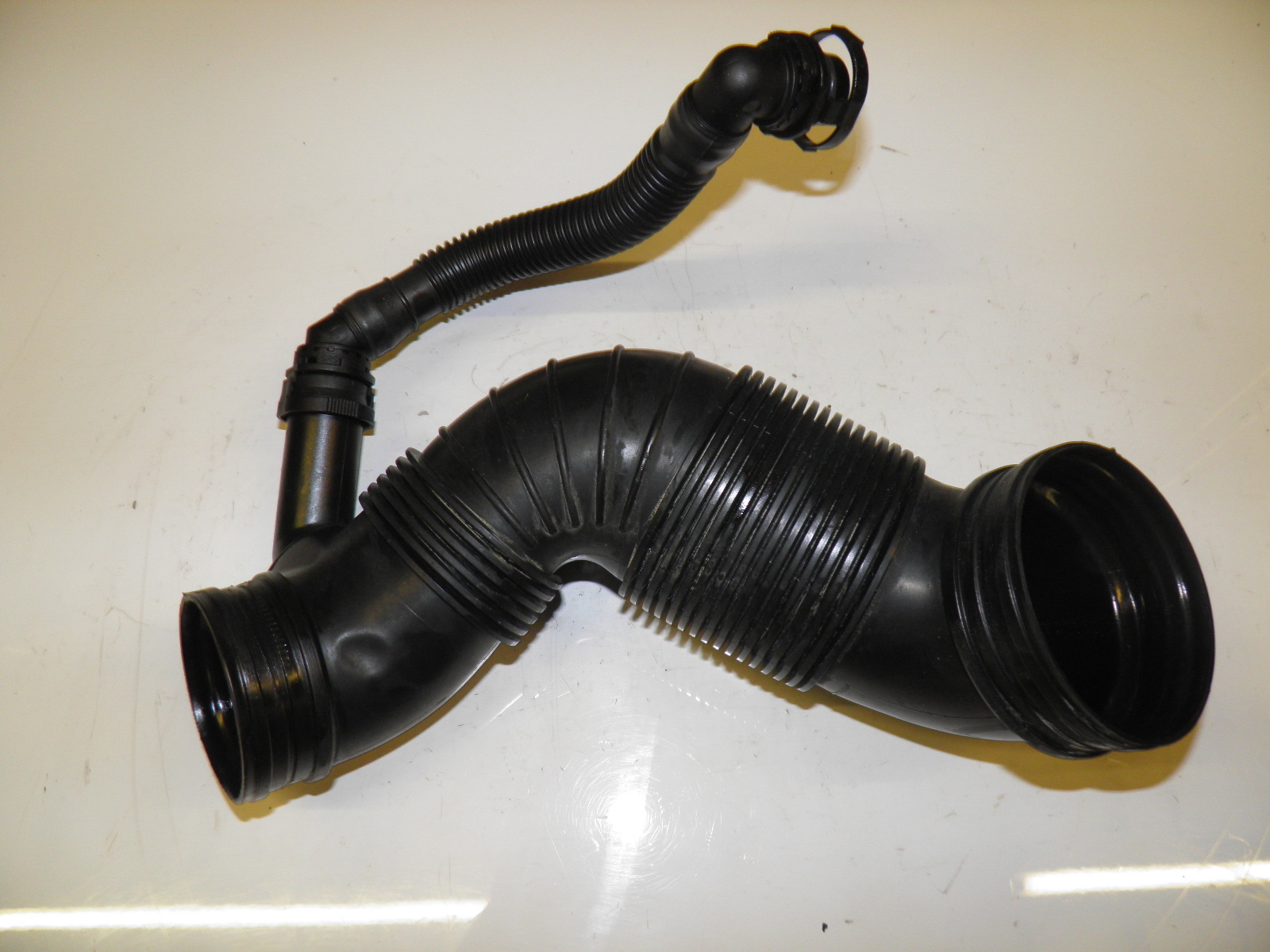 VW GOLF CADDY SCIROCCO 2.0D TDI CR 16V TURBO AIR PIPE (CFHC) 3C0129654 ...