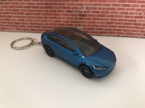 KEYCHAIN for TESLA MODEL X EV BLUE ELECTRIC SUV CAR AUTO KEYS FOB RING ...