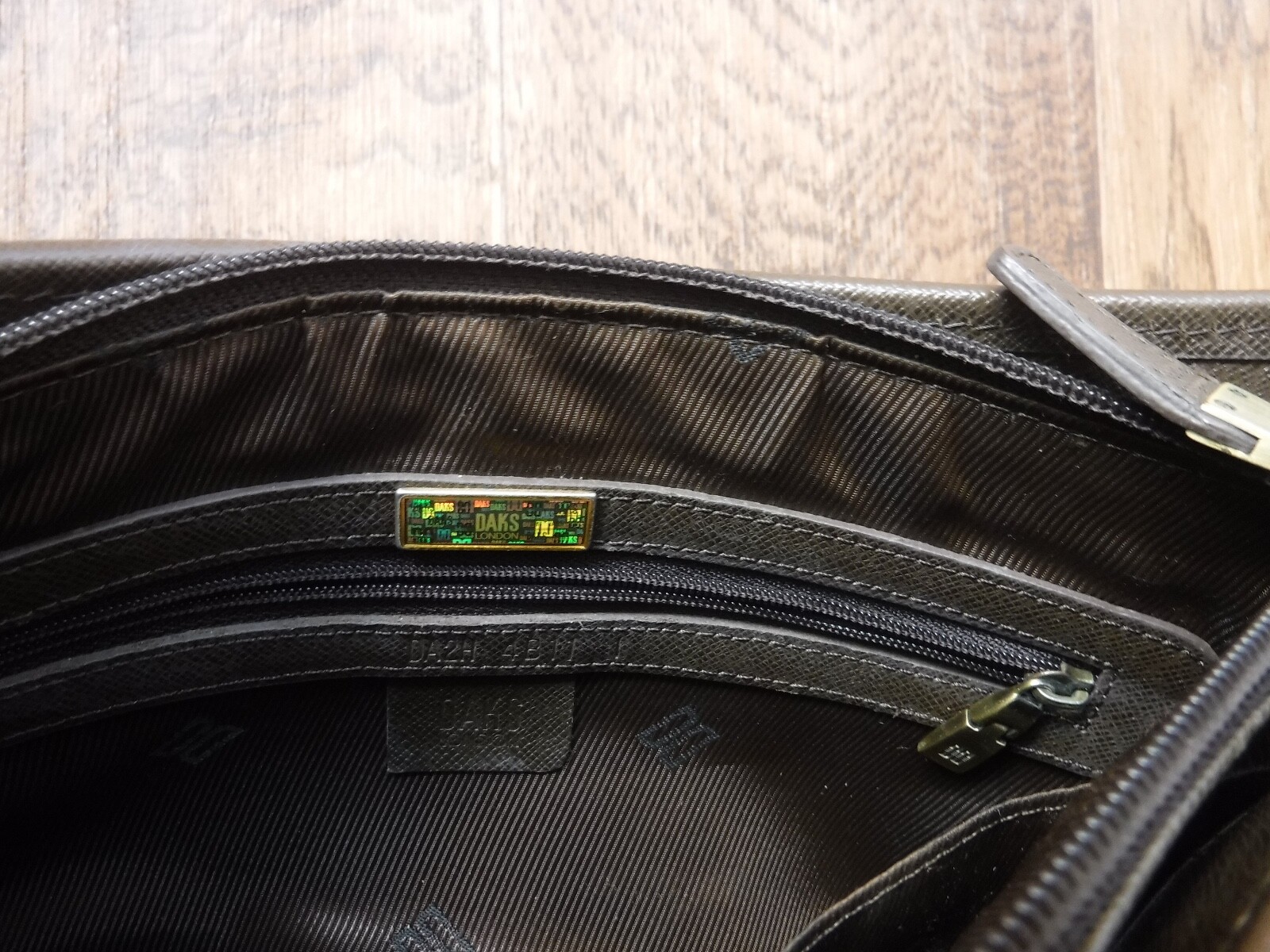 DAKS London Checks Brown Shoulder Strap Handbag ~Great~ | eBay