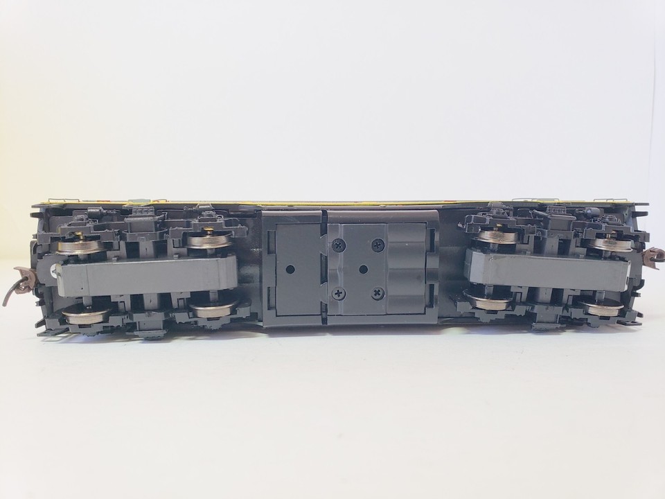 Athearn Genesis HO F-3A & B locomotive set, Erie Lackawanna 7092 &7094 ...