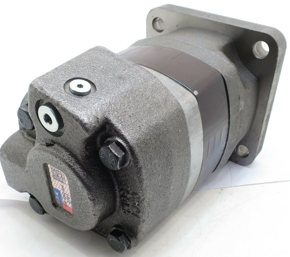 Hydraulic Drive Travel Motor Fits Bobcat 630 s/n 499511001-later Left ...