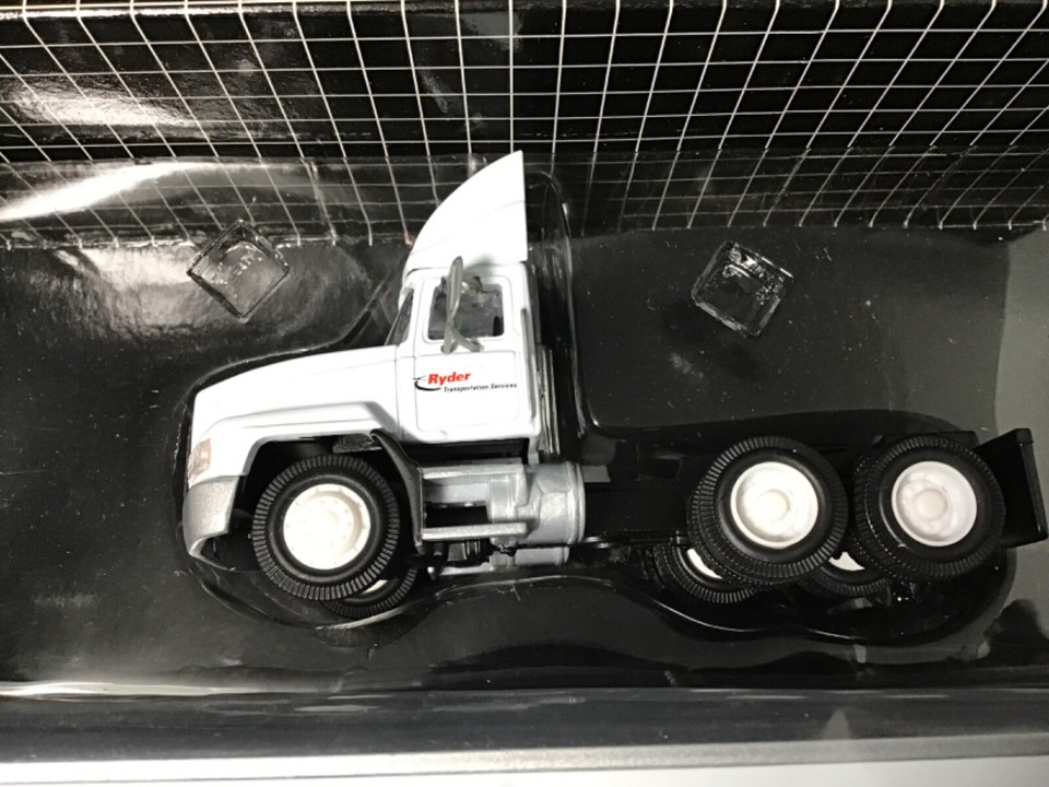 PEM Hartoy Mack Ryder Tractor & Trailer 1:64 Scale | eBay