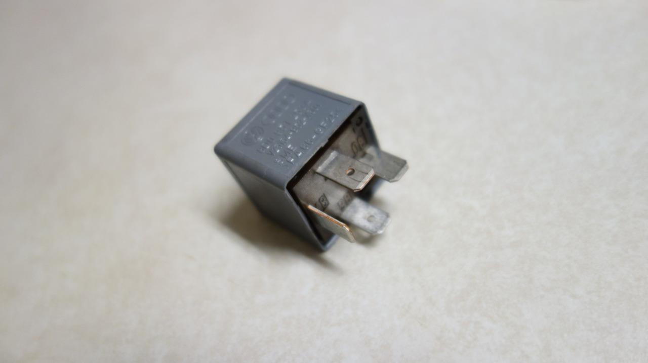 audi vw volkswagen 8d0951253a 8d0 951 253a Relay 373 1b335 | eBay