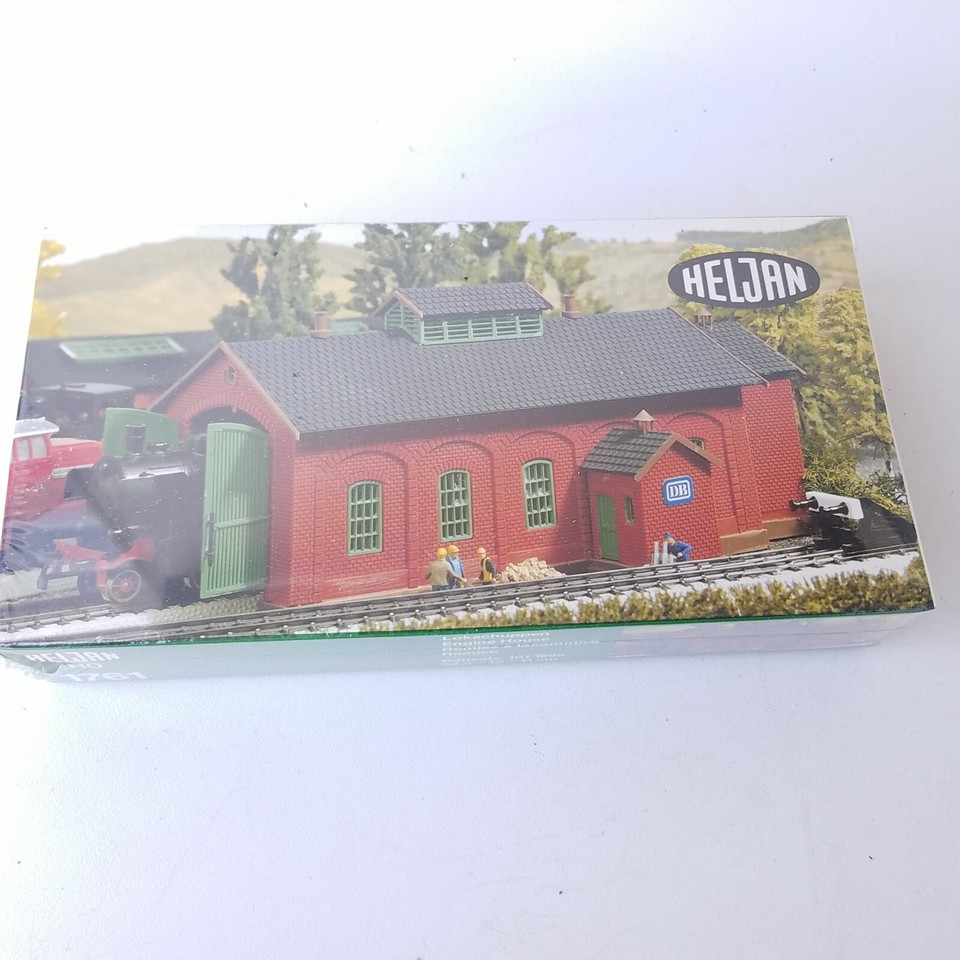 Heljan HO 1761 Engine House 101 Teile/Pieces 22.5x12x11cm 4006644017615 ...
