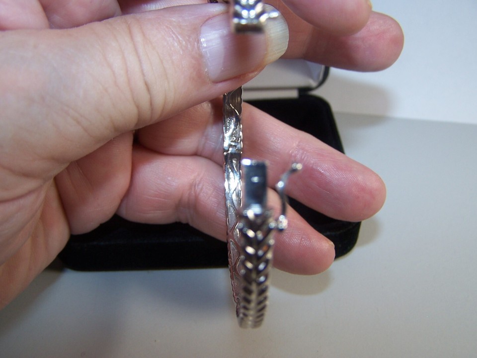 KAY JEWELERS J SEYMOUR STERLING & GOLDWASH DIAMOND CLUSTER BANGLE ...