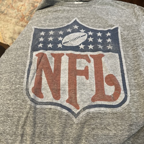 NFL Team Apparel Grey Mens T-shirt Size M Football Official Gear ...