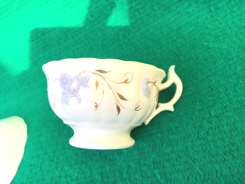 19th Century porcelain Lilac Sprig cup and saucer Hilditch 1830 - 1835 ...