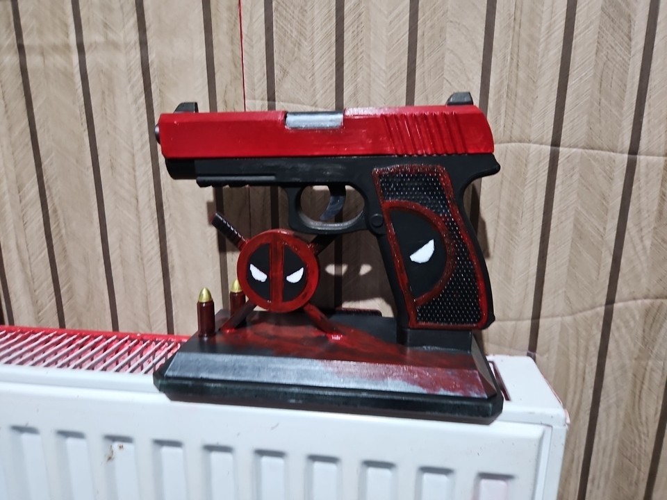 3d Printed Hand Painted Deadpool Maximum Effort Gun Pistol | eBay UK