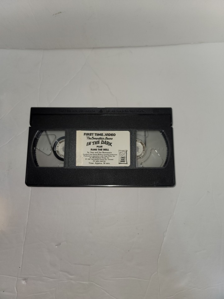 VHS The Berenstain Bears - In The Dark and Ring The Bell (VHS, 1992) | eBay