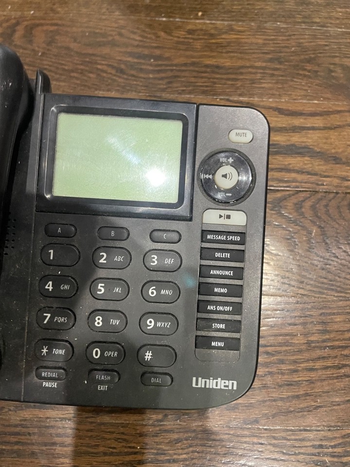 UNIDEN DESKTOP LANDLINE PHONE W/ CALLER ID & ANSWERING SYSTEM NEW ...