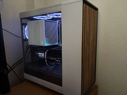 Entire Gaming Pc Setup. RTX 4090 rig(Read description, Accept cash ...