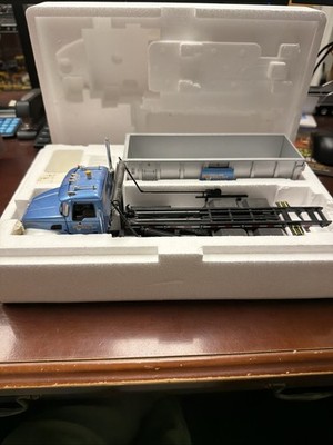 1:34 Mack Granite Roll-Off Roll On Roll Off Refuse Truck - First Gear ...