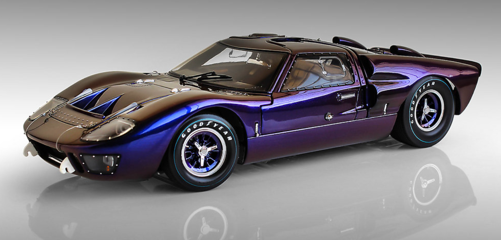 Ford GT40 Exoto Race Car1 18Racing Racer Metal Body Model RARE ...