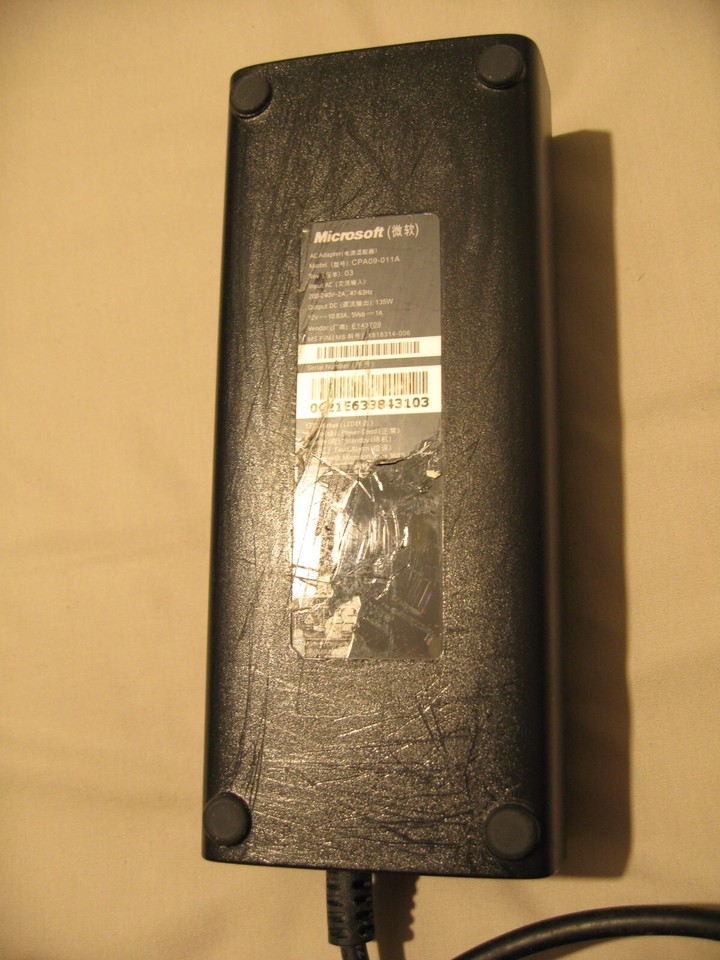 XBOX 360 Kinect 250gb Console, 1 Controller, Kinect Sensor and 11 Games ...