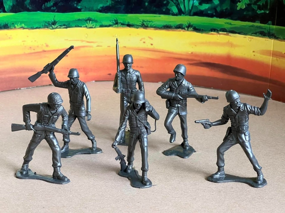 MARX RECAST 80 MM WWII AMERICAN G.I.'s 12 FIGURES, 6 POSES (GREY ...