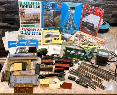 Vintage Model Railway Train Set Spares/Repair Bundle Air Fix Magazines ...