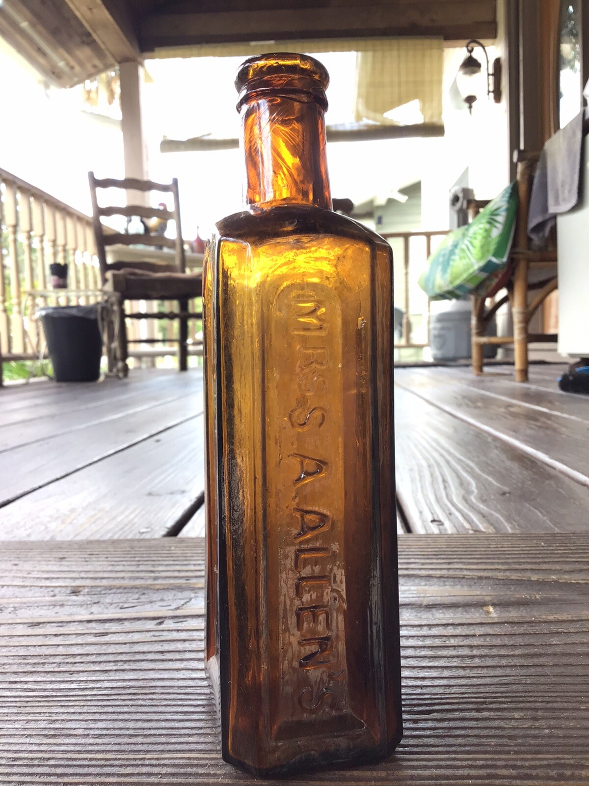 Mrs.S.A. Allen’s World Hair Restorer,New York.Amber clean near mint.H-7 ...